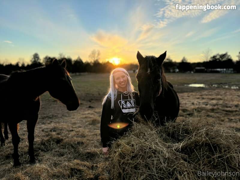 Bailey Johnson / bibailey / baileybi2001 / https: Nude, OnlyFans Leaks, Fappening - FappeningBook