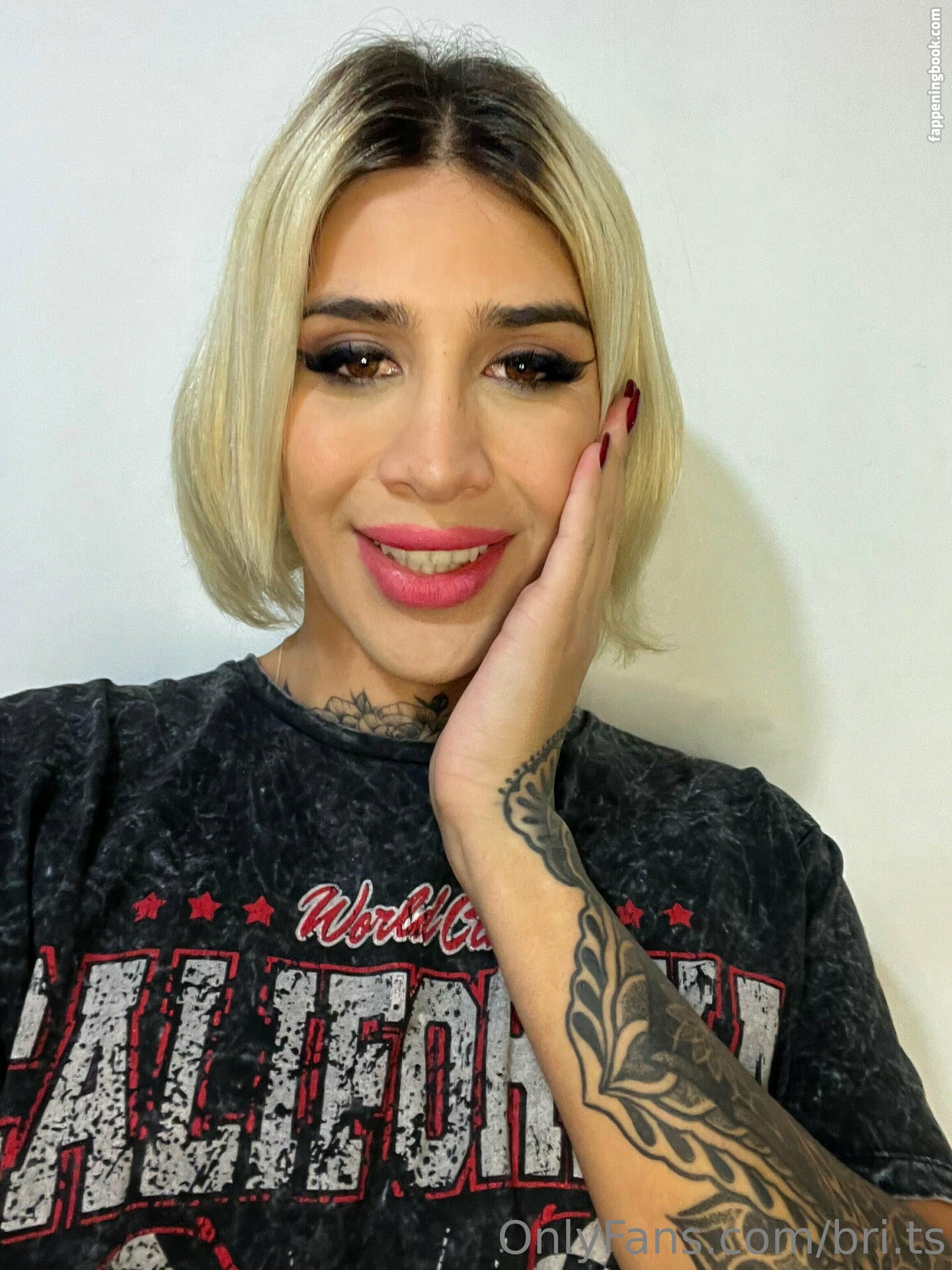 bri.ts Nude, OnlyFans Leaks, Fappening - FappeningBook