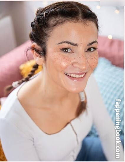 ELLA P Nude, OnlyFans Leaks, Fappening - FappeningBook