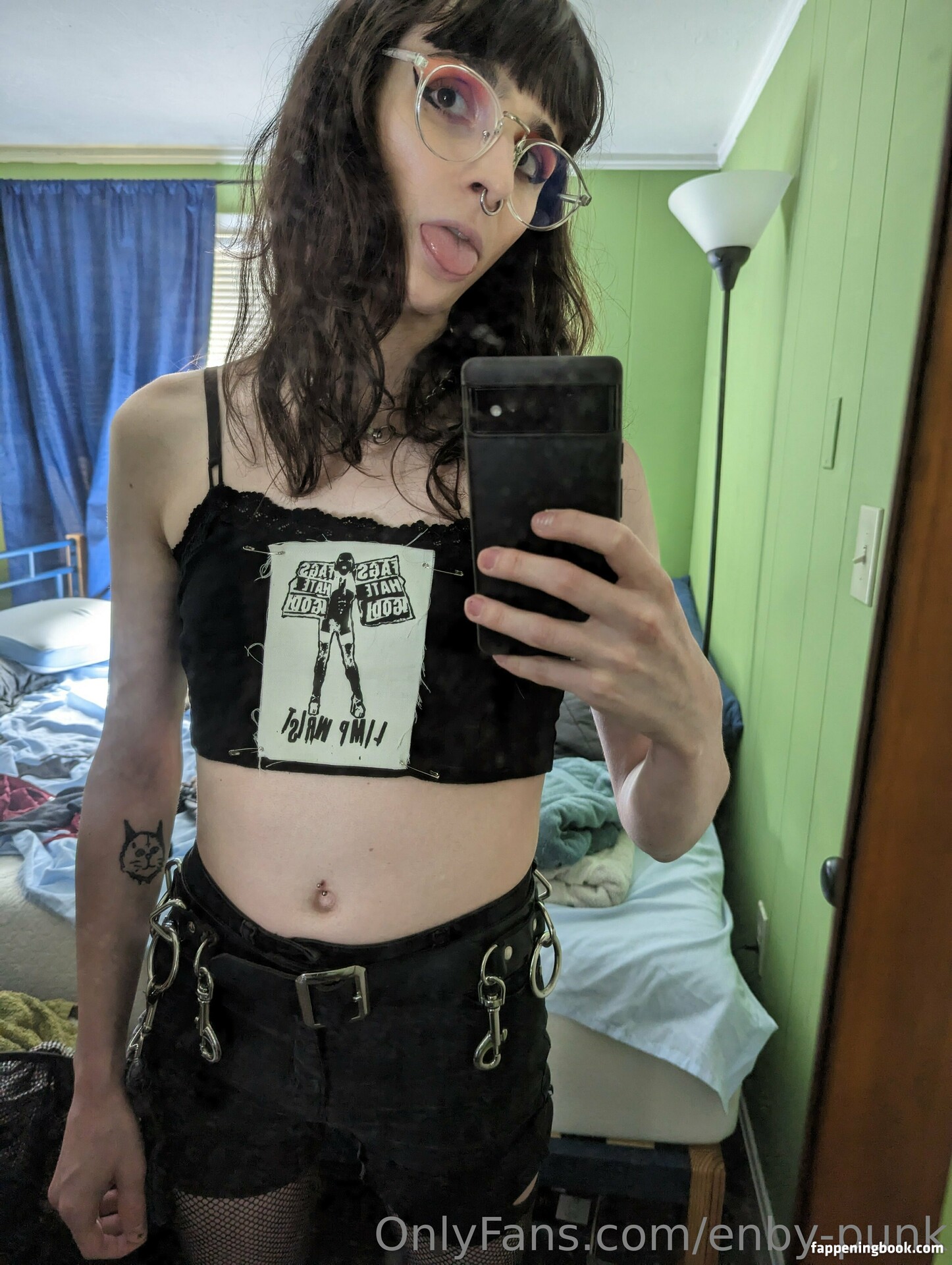 enby-punk / punk.enby Nude, OnlyFans Leaks, Fappening - FappeningBook