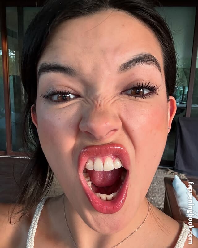 Michelle Mendizábal / mish_mend Nude, OnlyFans Leaks, Fappening - FappeningBook