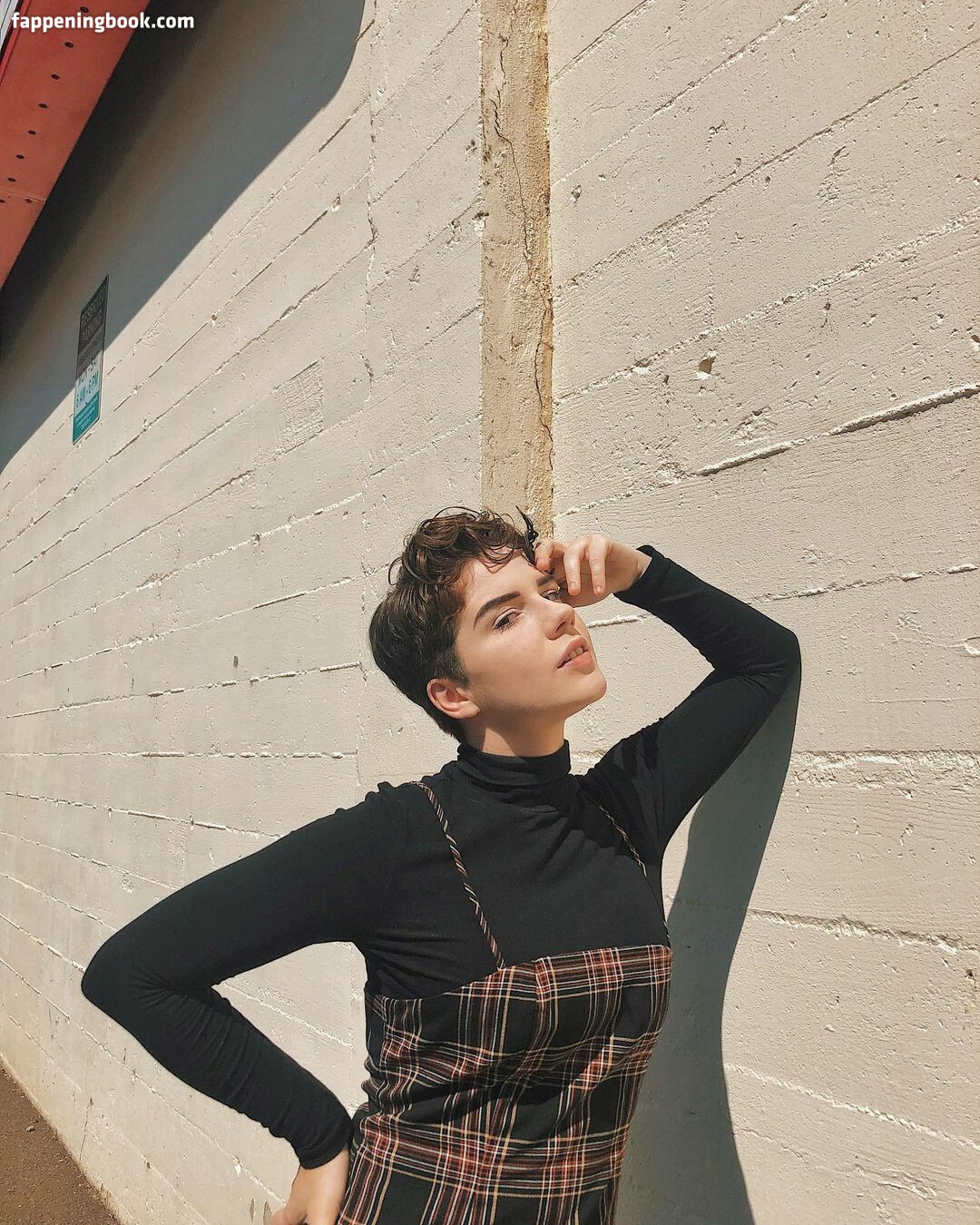 Morgan Eckroth / / MorganDrinksCoffee Nude, OnlyFans Leaks, Fappening - FappeningBook