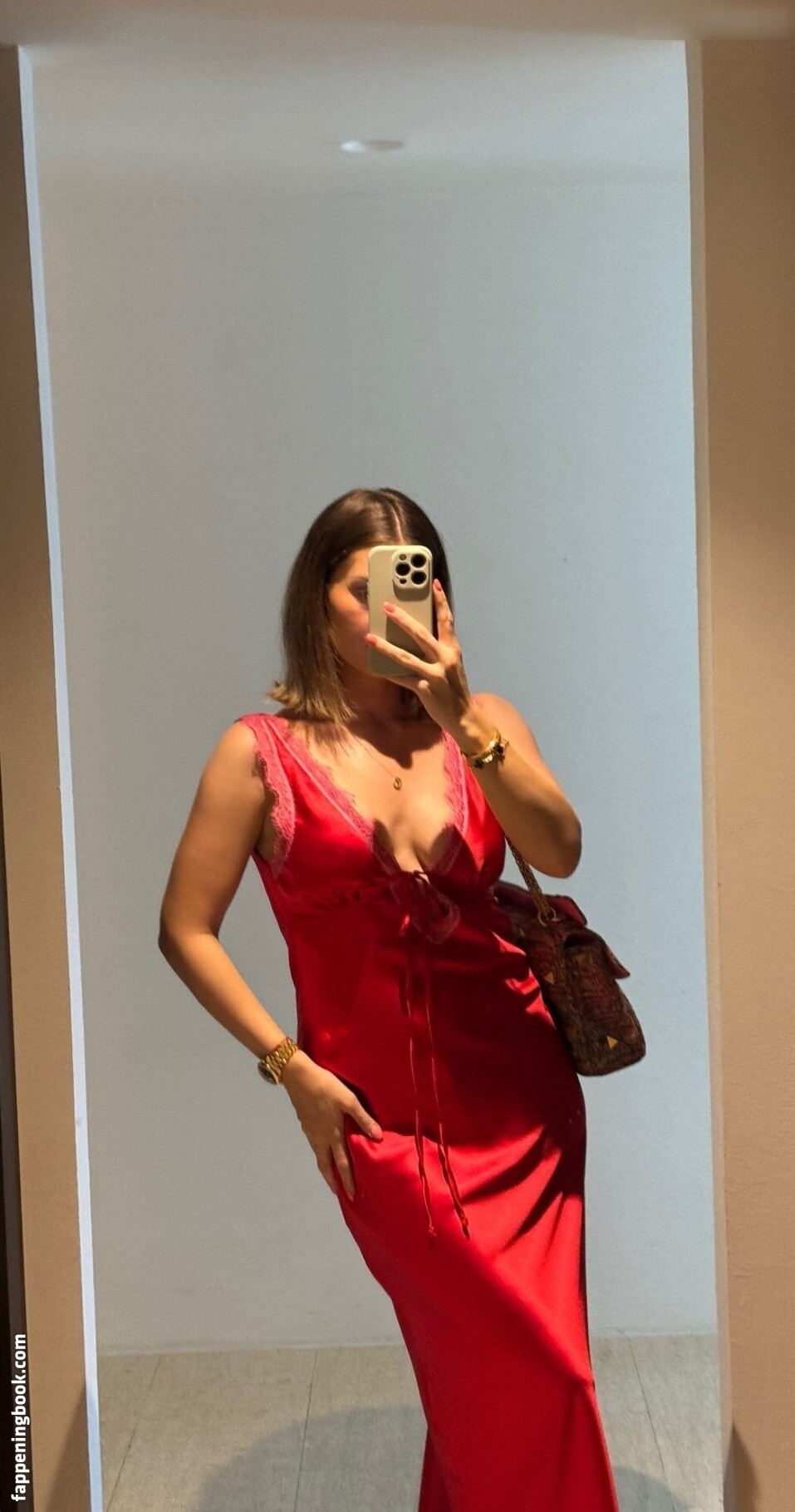 Mrs. Bella / mrsbella Nude, OnlyFans Leaks, Fappening - FappeningBook