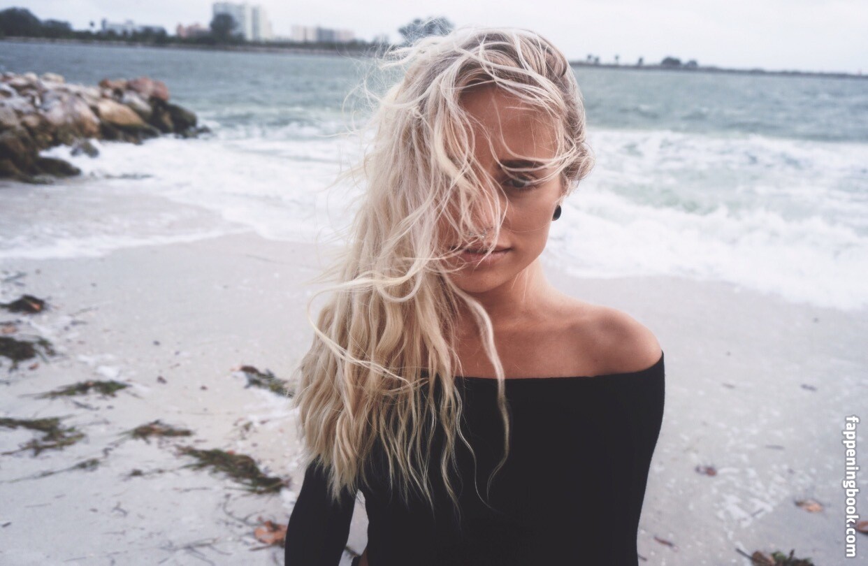 Naomi Woods Lissapolooza Nude Onlyfans Leaks The Fappening Photo