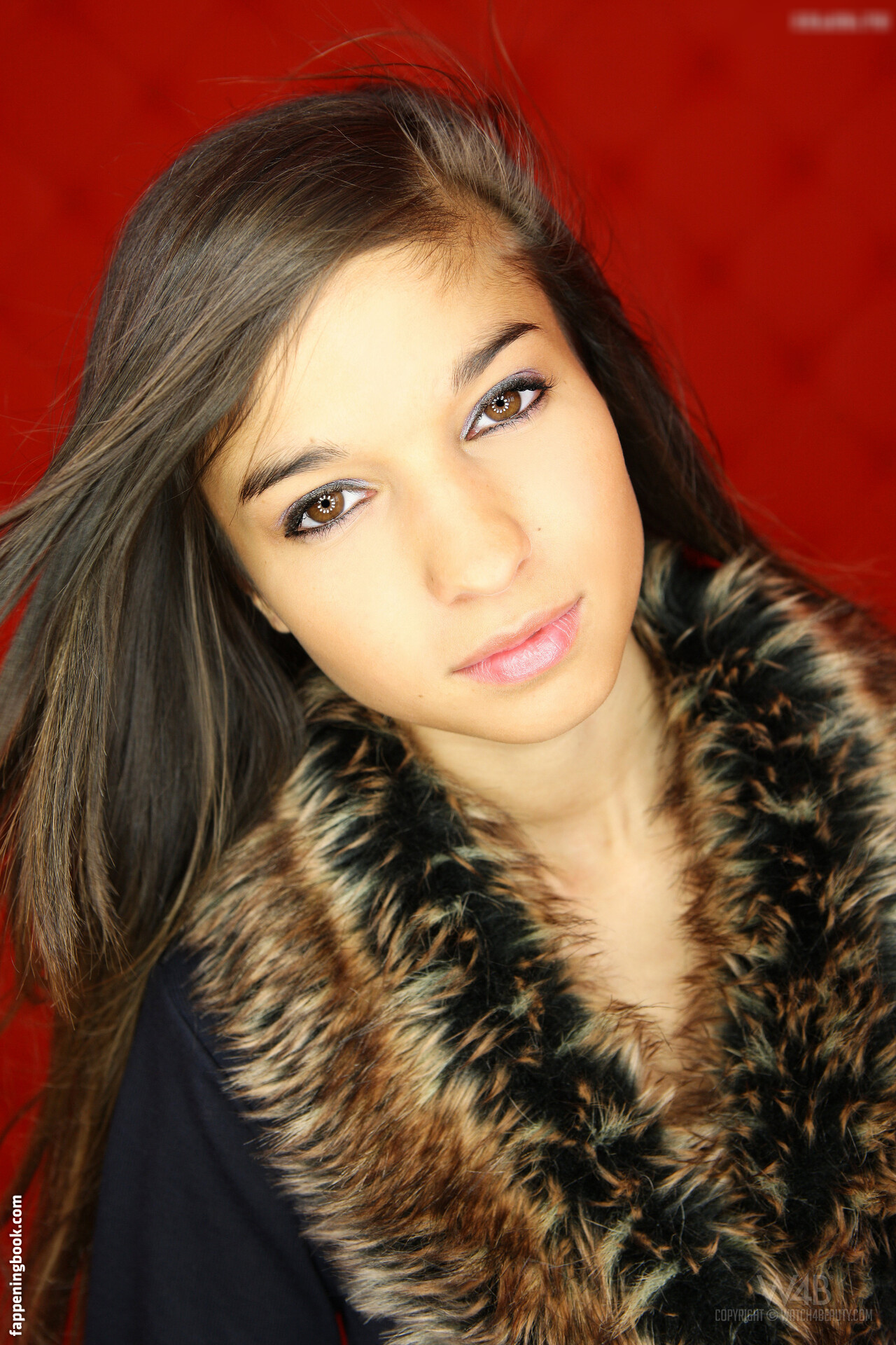 Nika Nikola / natalialobbo Nude, OnlyFans Leaks, Fappening - FappeningBook