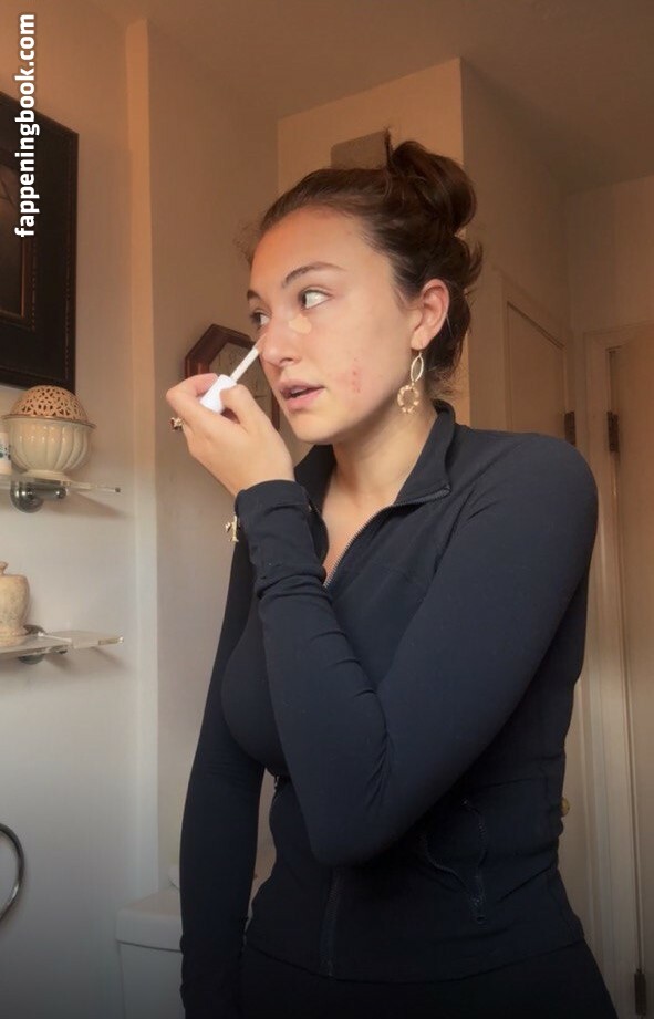 Beautyandbrainswithatwist / Rachel Michelle / rachellemichelle Nude ...