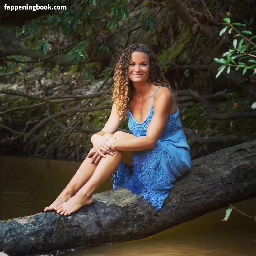 Southern Belle / ringmycowbelle / 1smallwunder Nude, OnlyFans Leaks, Fappening - FappeningBook