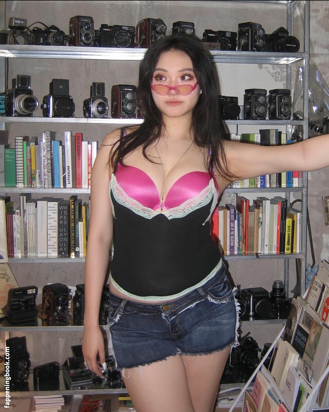 Vicki Mranrr Nude, OnlyFans Leaks, Fappening - FappeningBook