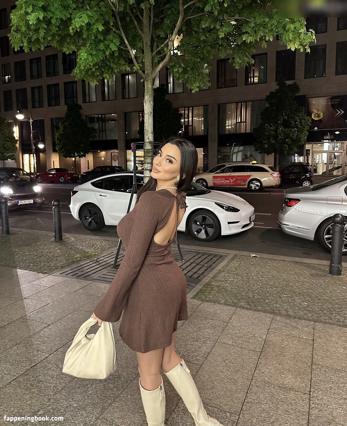 Zelal / zelalakbs Nude, OnlyFans Leaks, Fappening - FappeningBook